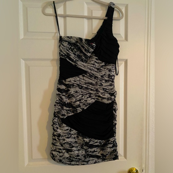 2B Bebe | Dresses | 2b Bebe Mini Dress Black And Gray Ruched One ...